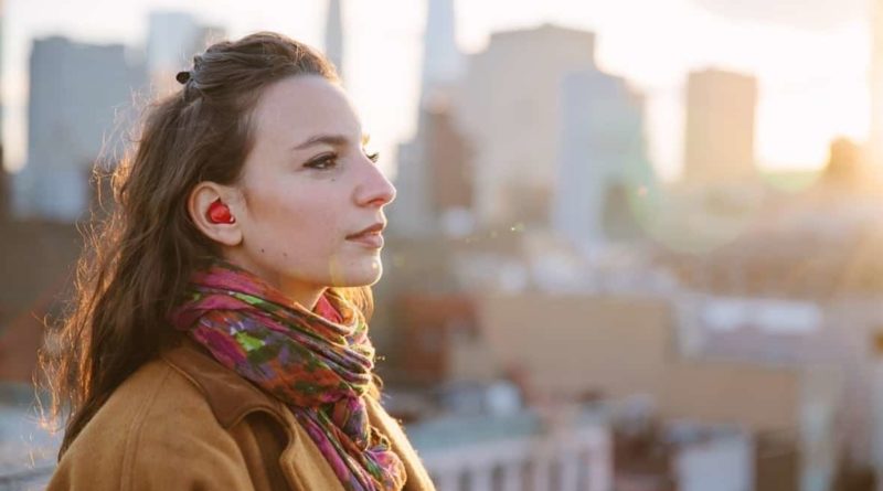 Smart Earpiece Translates Language in Real-Time